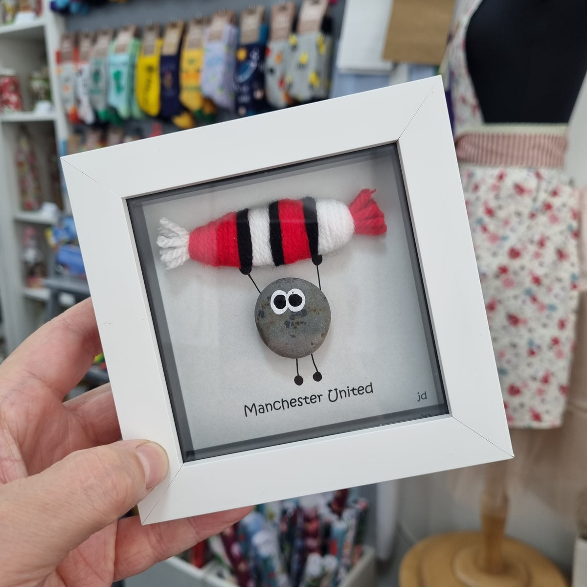 Manchester United Pebble Art Frame - Pebbled19 - Football Fans – Our ...
